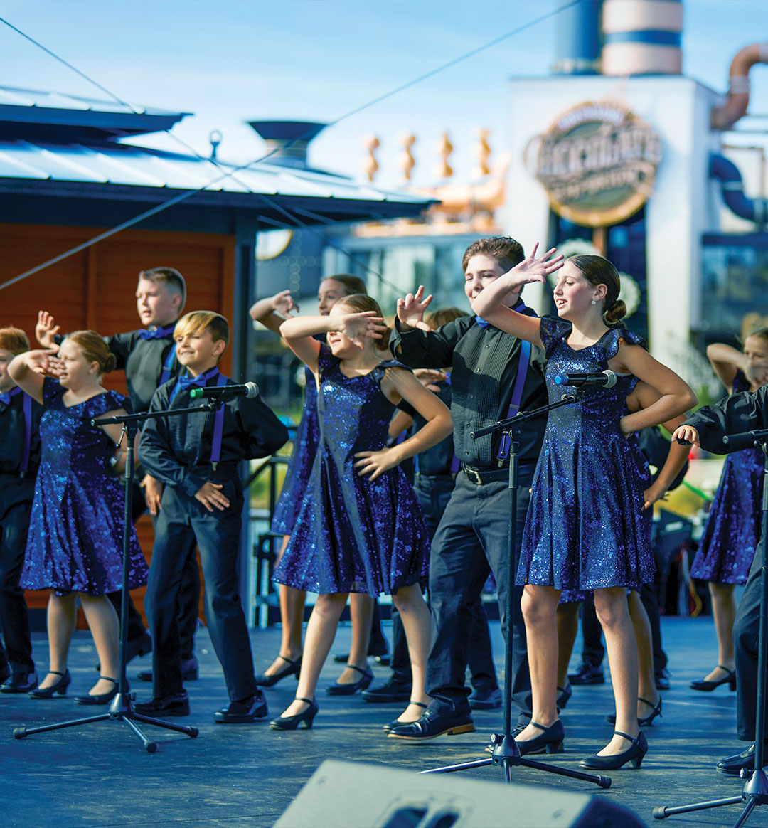 Universal STARS – Four Seasons Tours